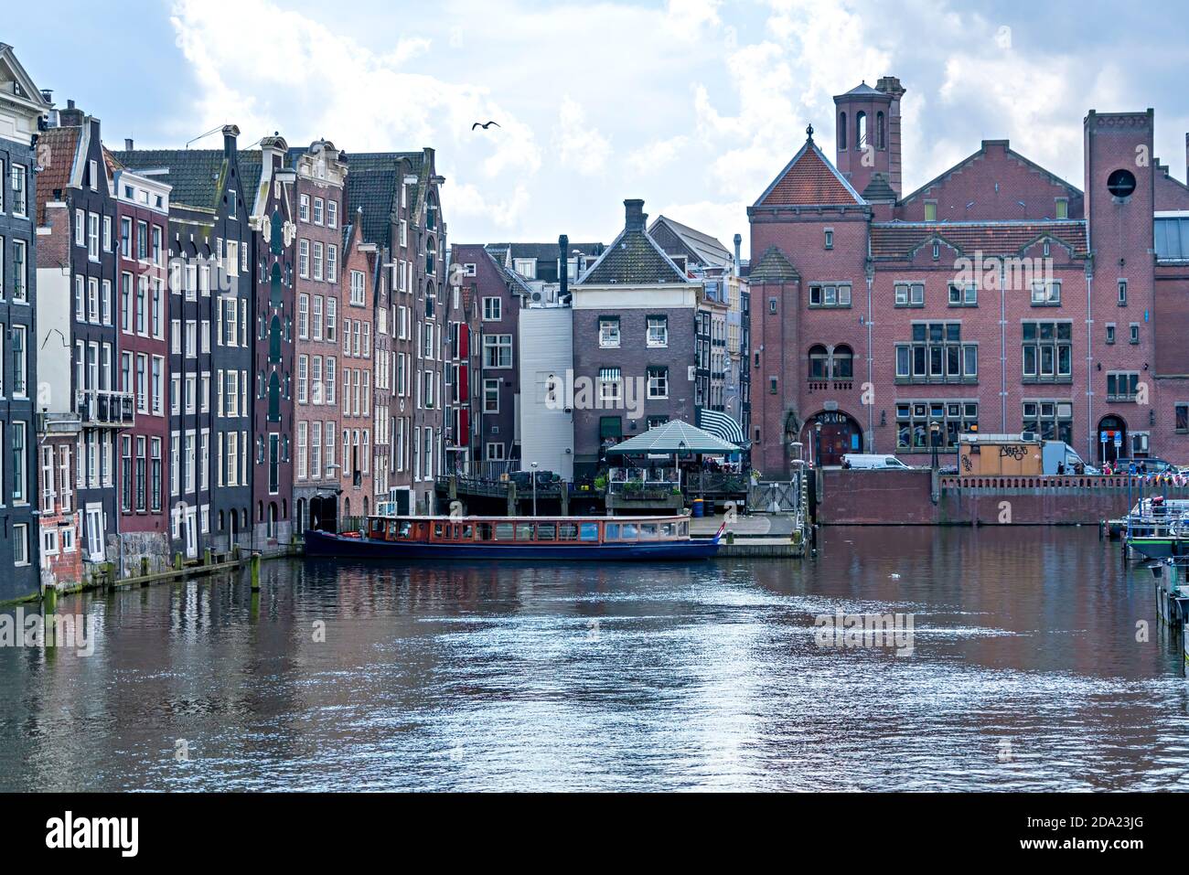 Waterside buildings High Resolution Stock Photography and Images - Alamy