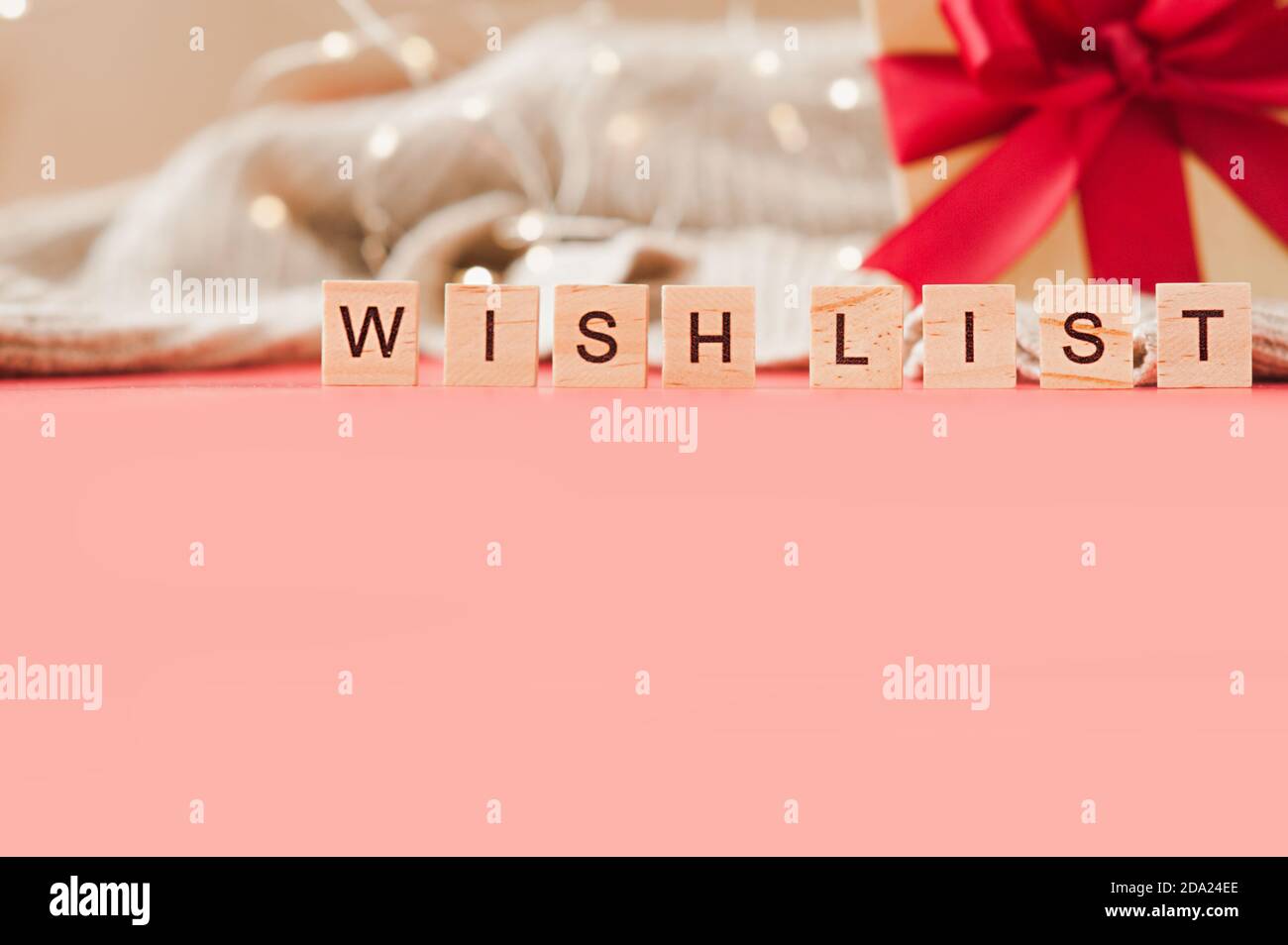 Minimal red black business card hi-res stock photography and images - Alamy