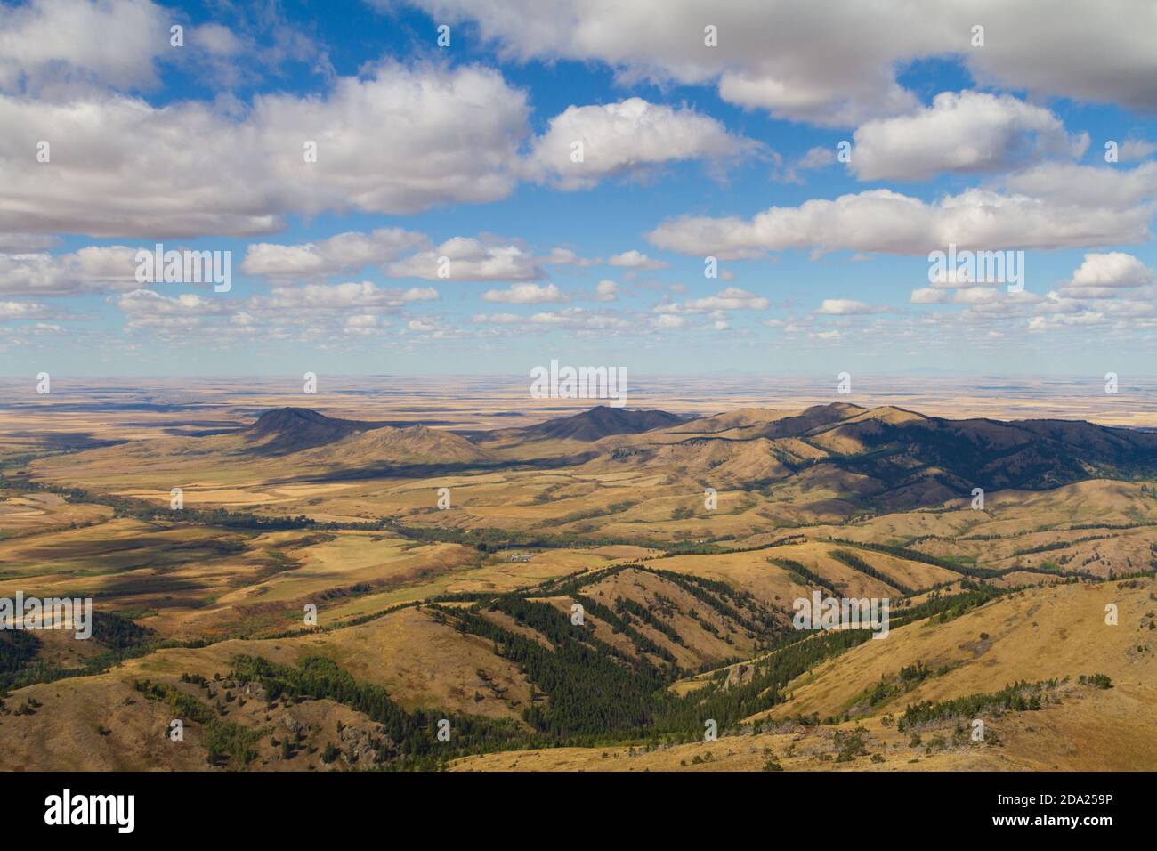 Mountain landscape and open spaces in Central Montana, USA Stock Photo ...