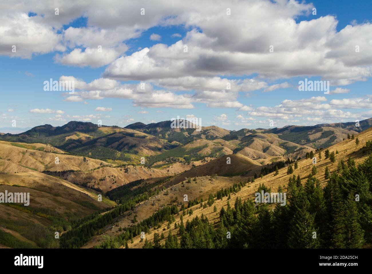 Mountain landscape and open spaces in Central Montana, USA Stock Photo ...