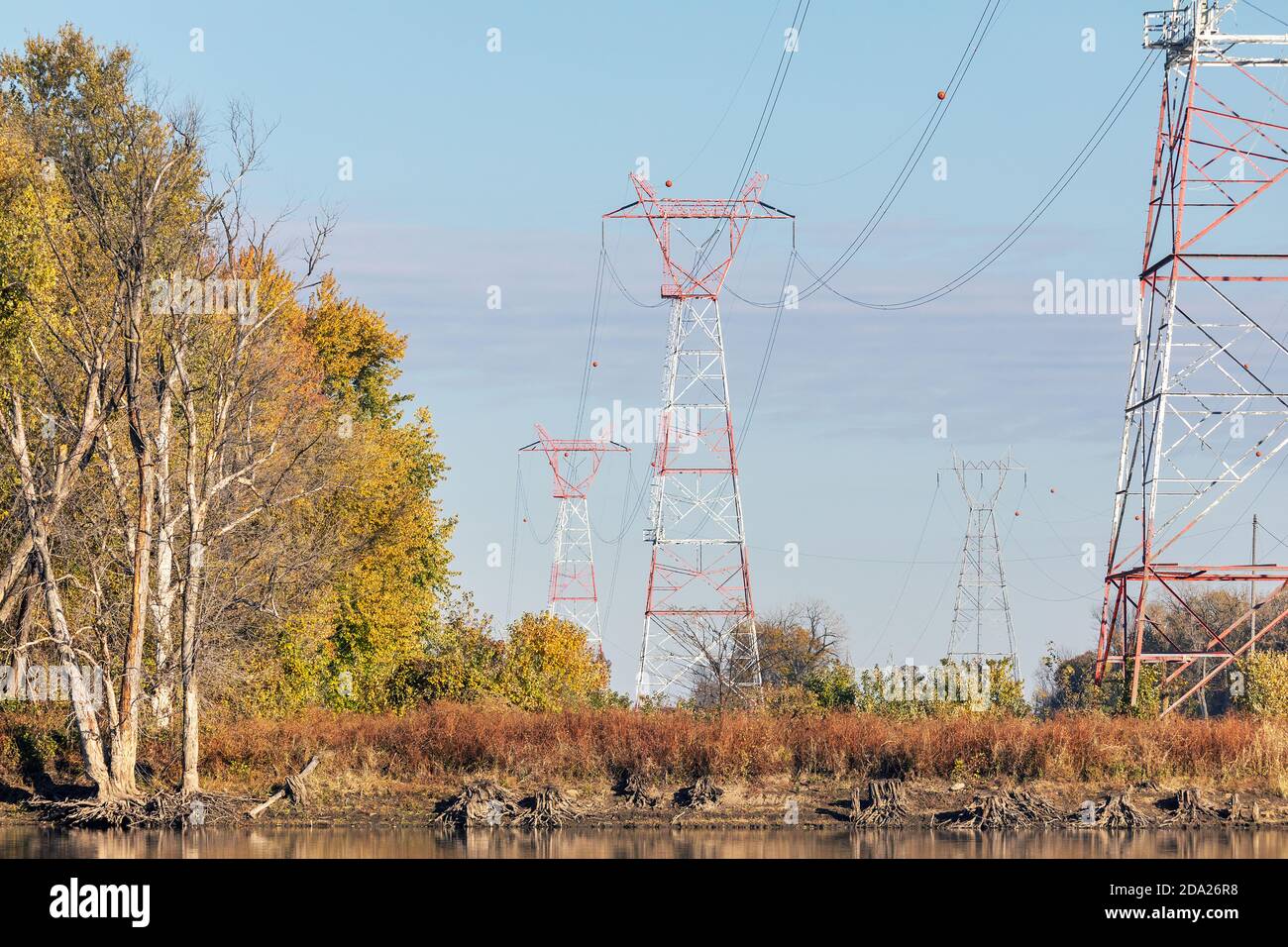 Utility transmission lines crossing the Mississippi River near ...