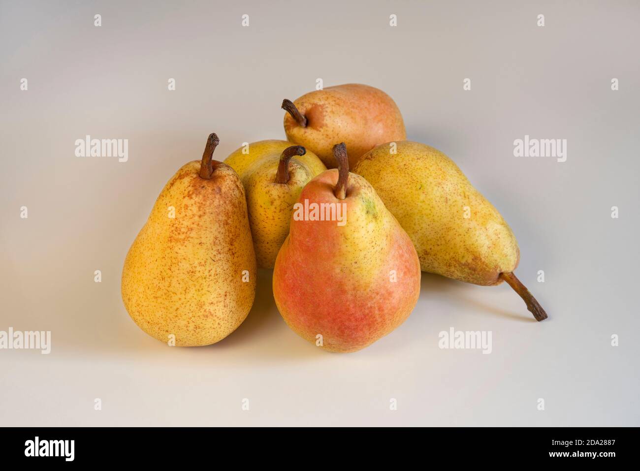 Group pears hi-res stock photography and images - Alamy