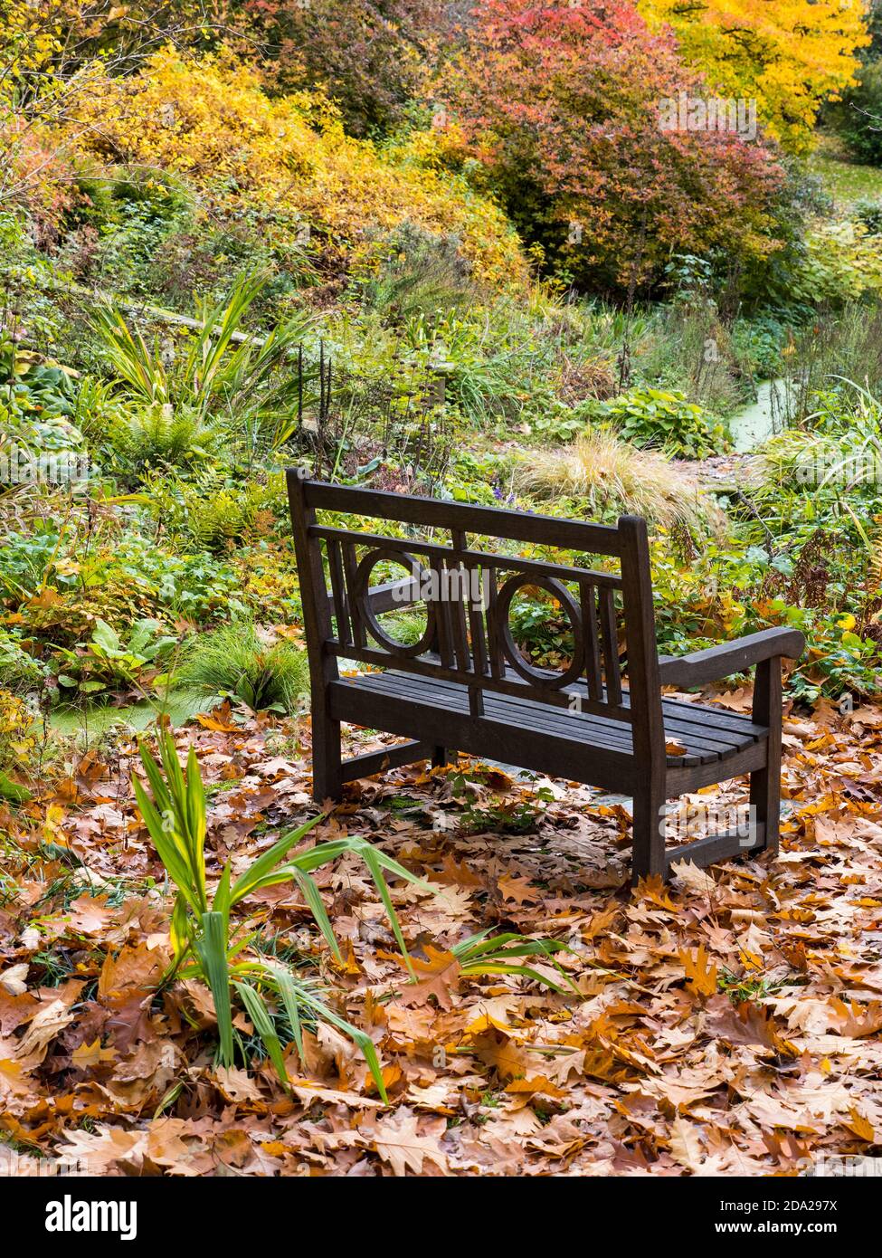 Garden Seat, Englefield House Gardens, Englefield Estate, Thale ...