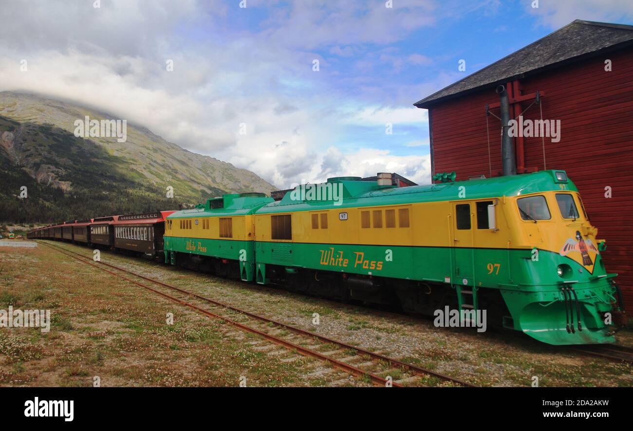 White Pass train - Alaska - Yukon Stock Photo - Alamy