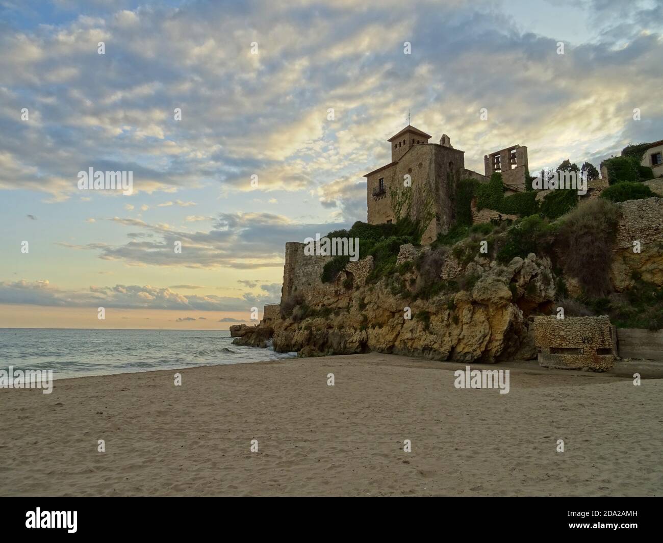 Tamarit castle hi-res stock photography and images - Alamy