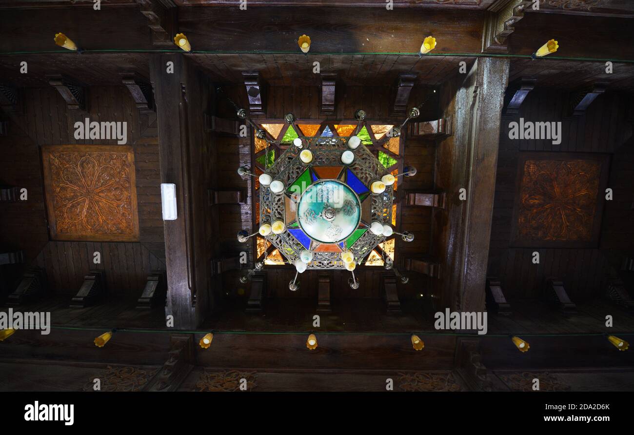 Ceilings and lights hi-res stock photography and images - Alamy