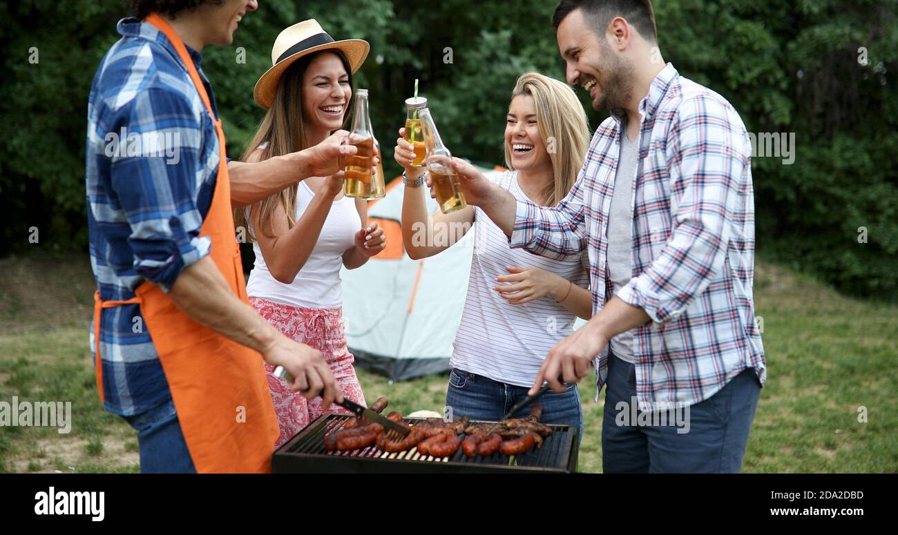 Barbecue garden friends hi-res stock photography and images - Alamy