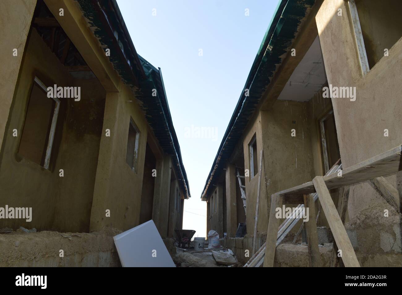 Uncompleted building hi-res stock photography and images - Alamy
