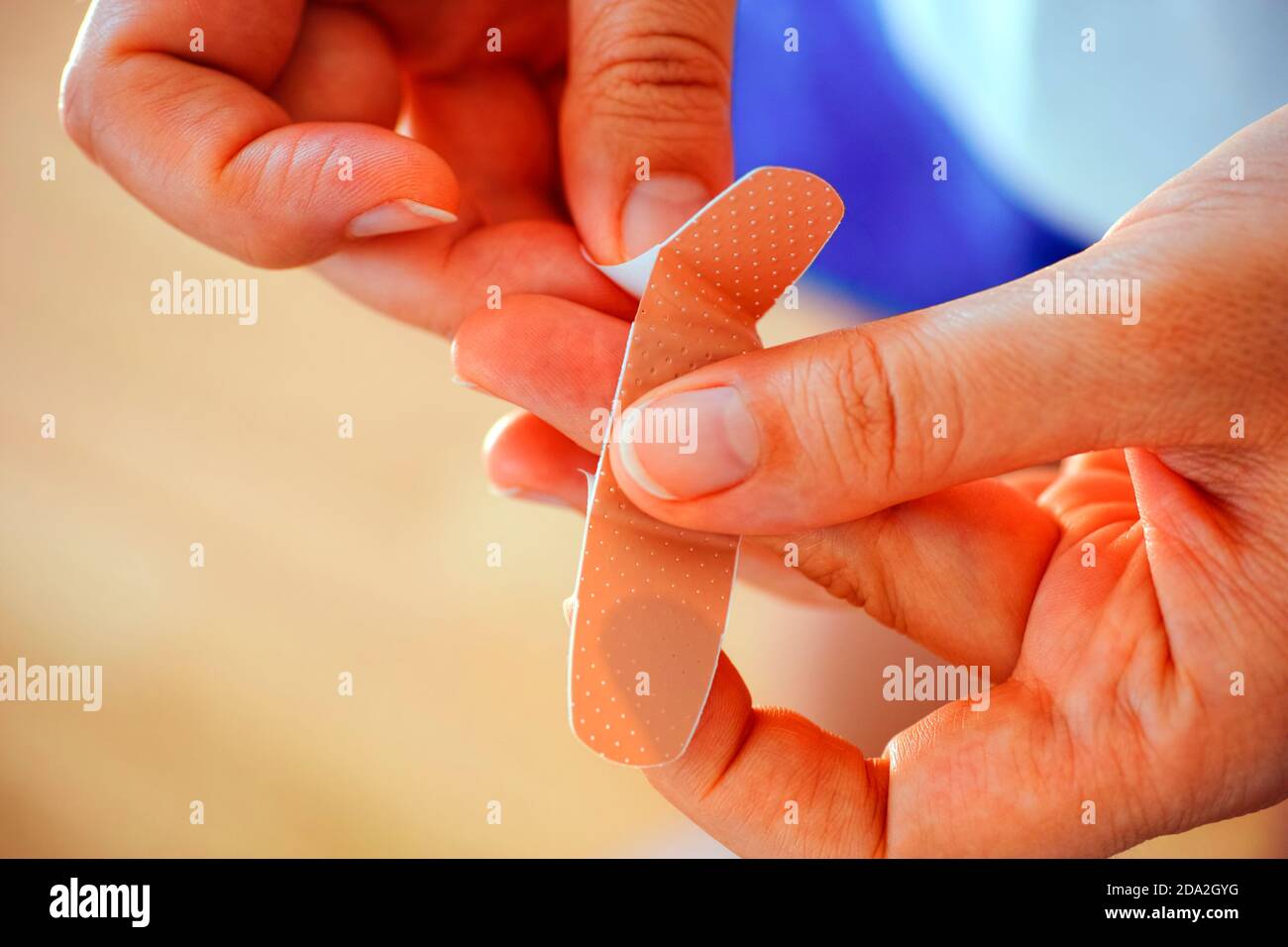 Finger bandage hi-res stock photography and images - Alamy