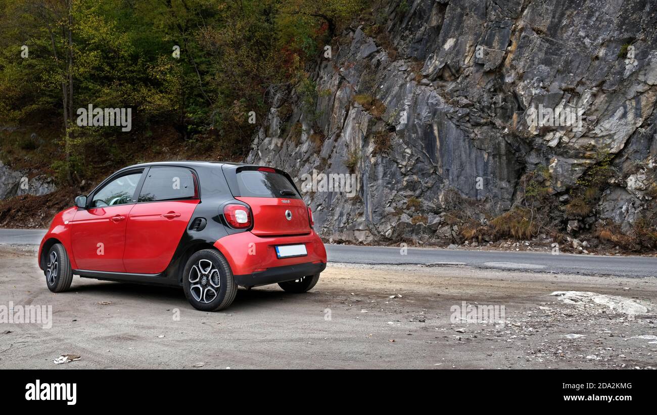 Mercedes smart car hi-res stock photography and images - Alamy