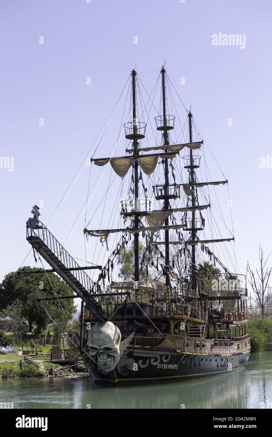 Watter ships hi-res stock photography and images - Alamy