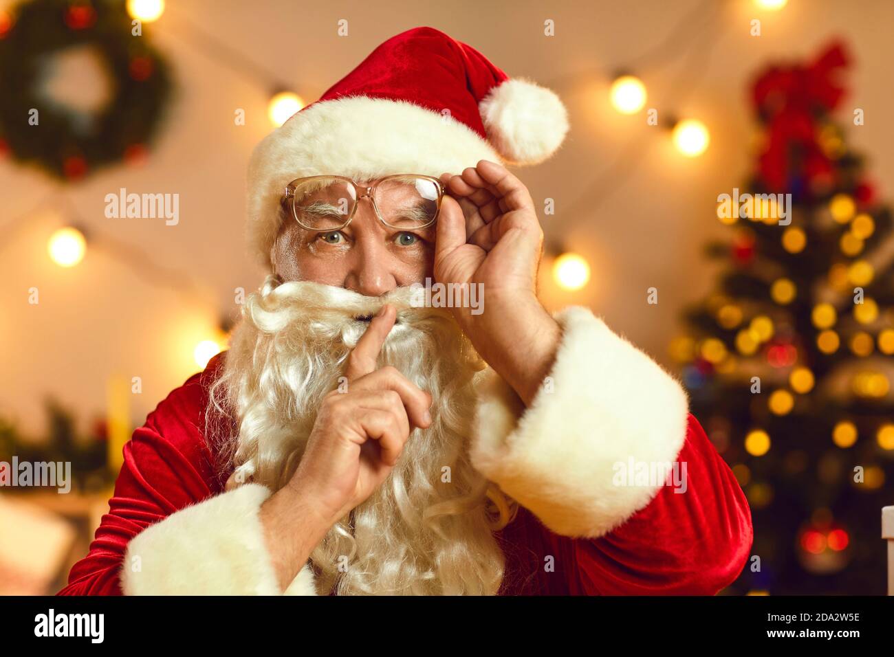 Camera miracle hi-res stock photography and images - Alamy