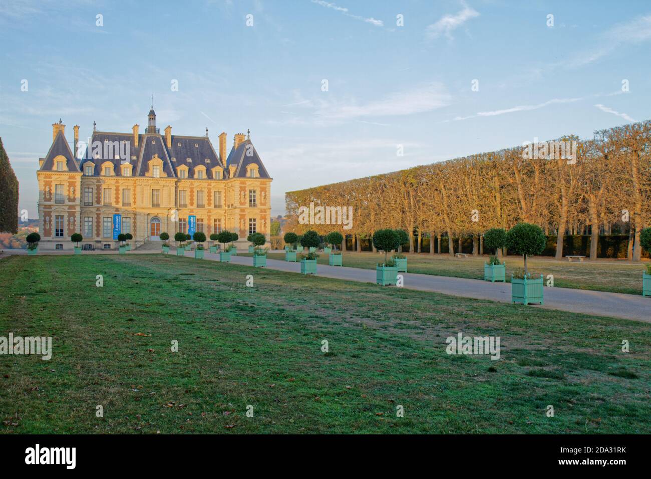 Sceaux castle hi-res stock photography and images - Alamy