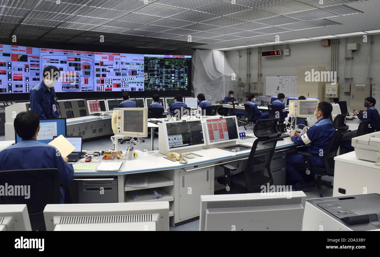 Photo taken Nov. 9, 2020, shows the central control room for the No. 3 ...