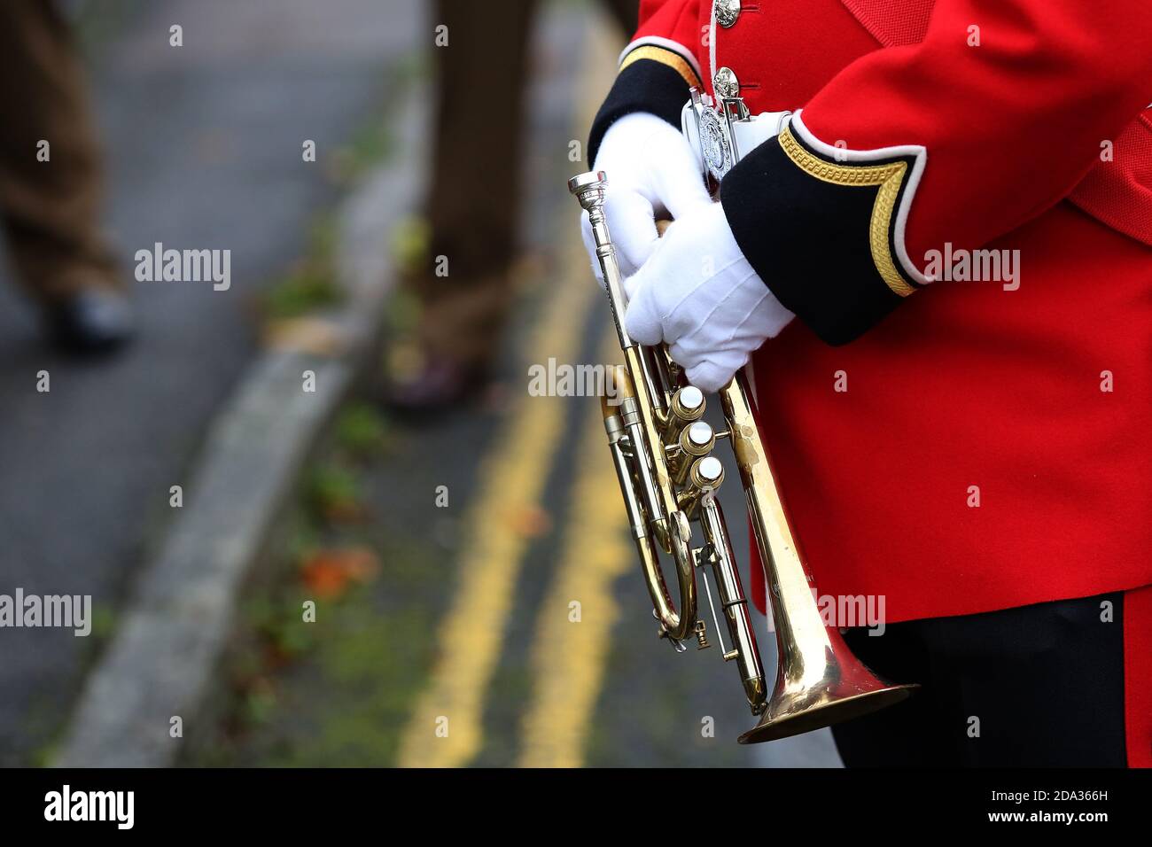 Bugle player hi-res stock photography and images - Alamy