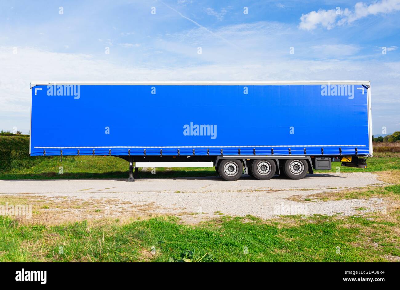 Big rig truck rear hi-res stock photography and images - Alamy