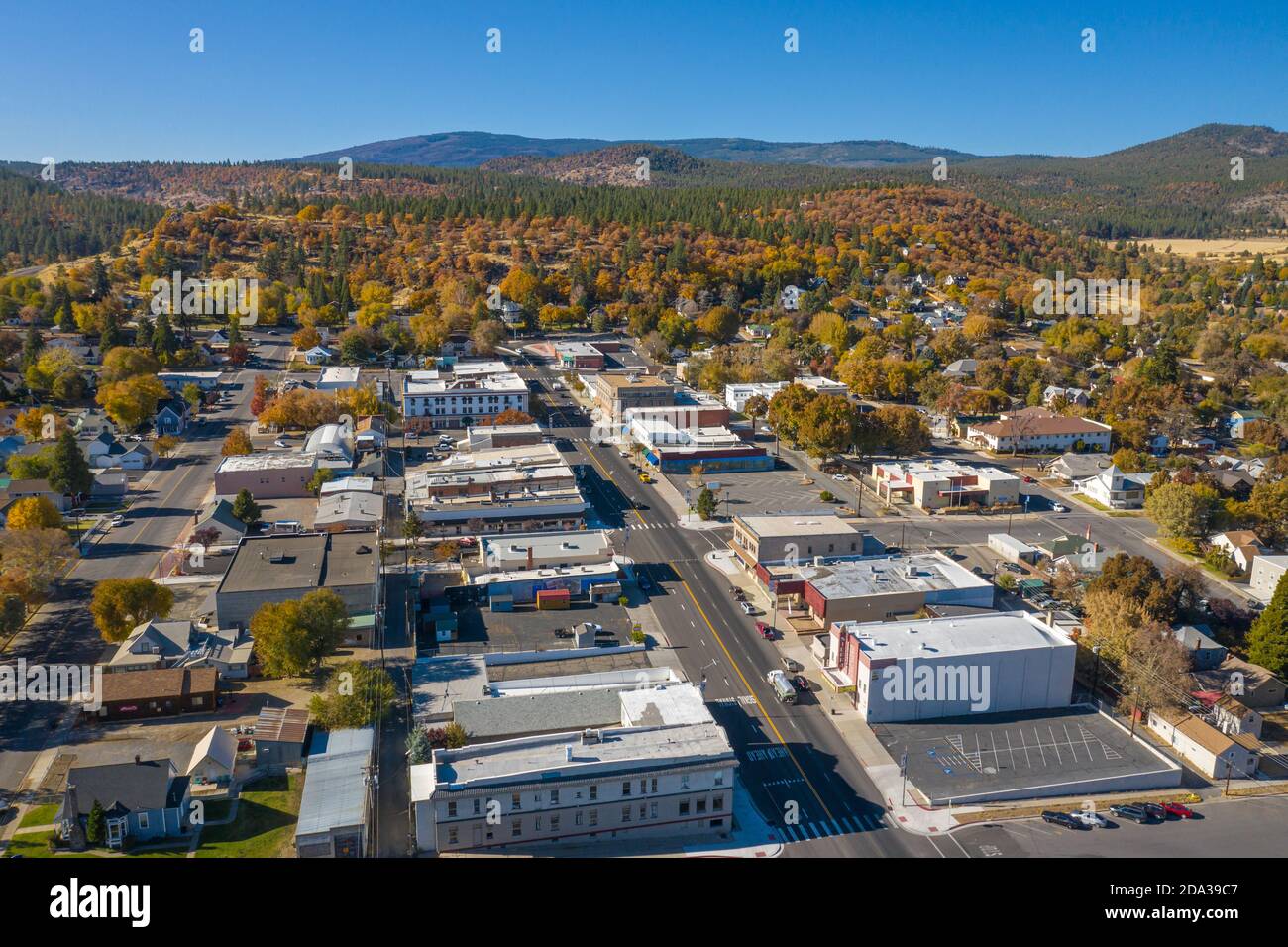 SUSANVILLE, CALIFORN, UNITED STATES - Nov 04, 2020: The Main Street of ...