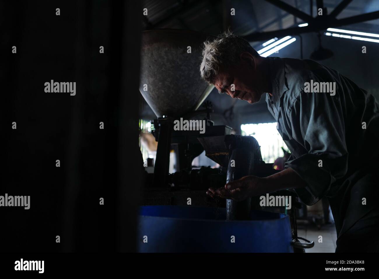 Black powder factory hi-res stock photography and images - Alamy