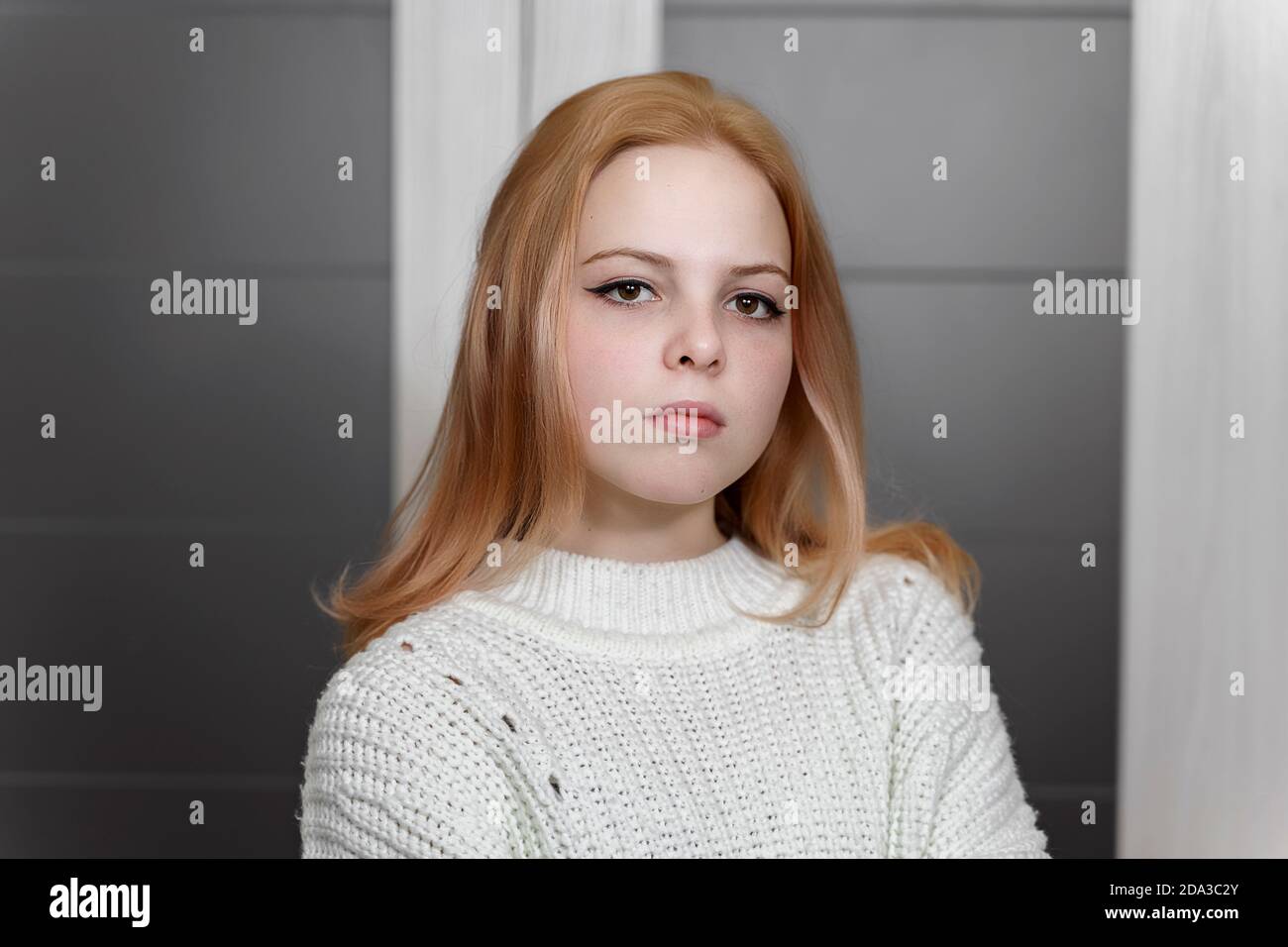 Beautiful 16 year old girl hi-res stock photography and images - Alamy