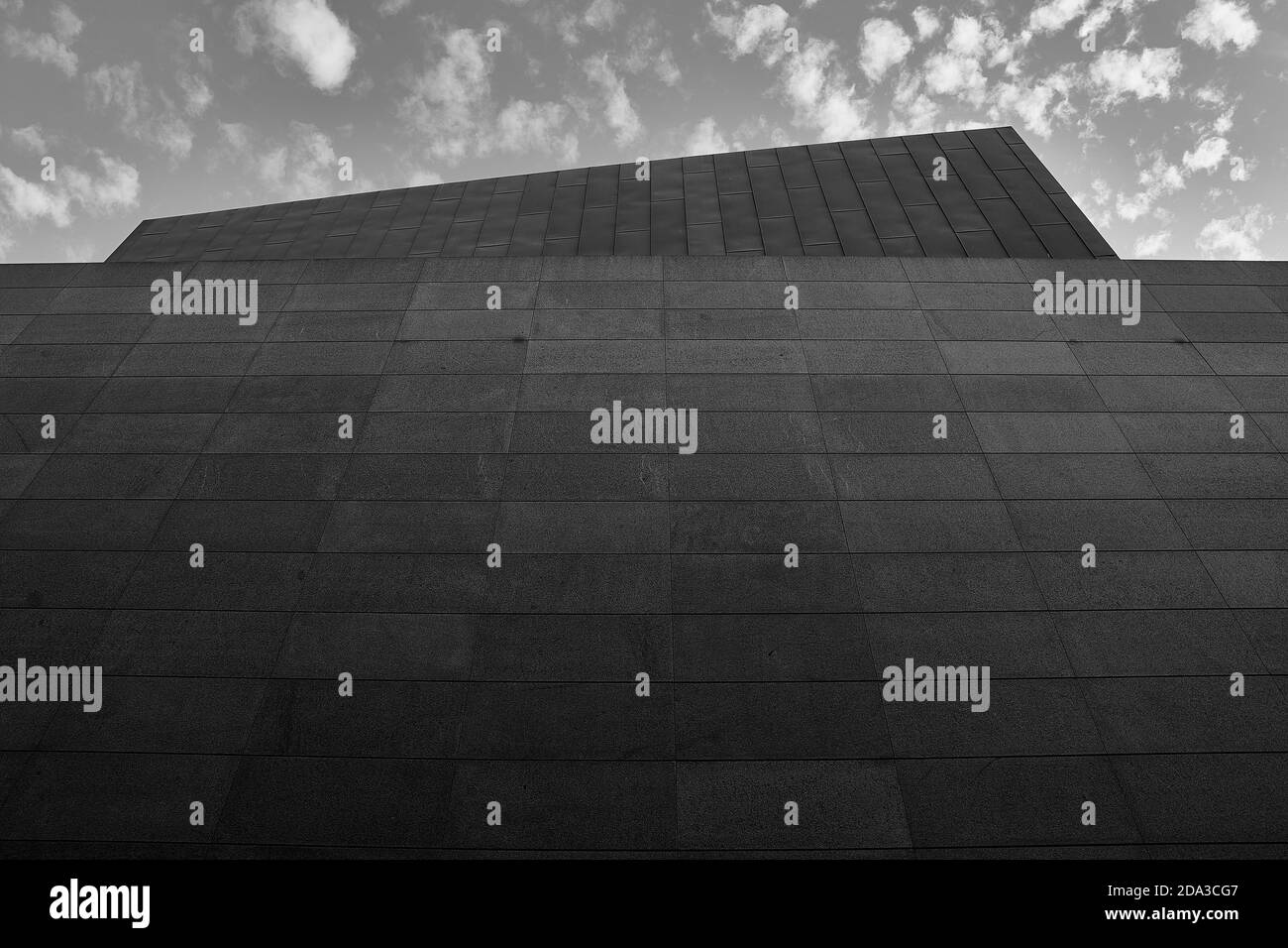 Massive structure hi-res stock photography and images - Alamy