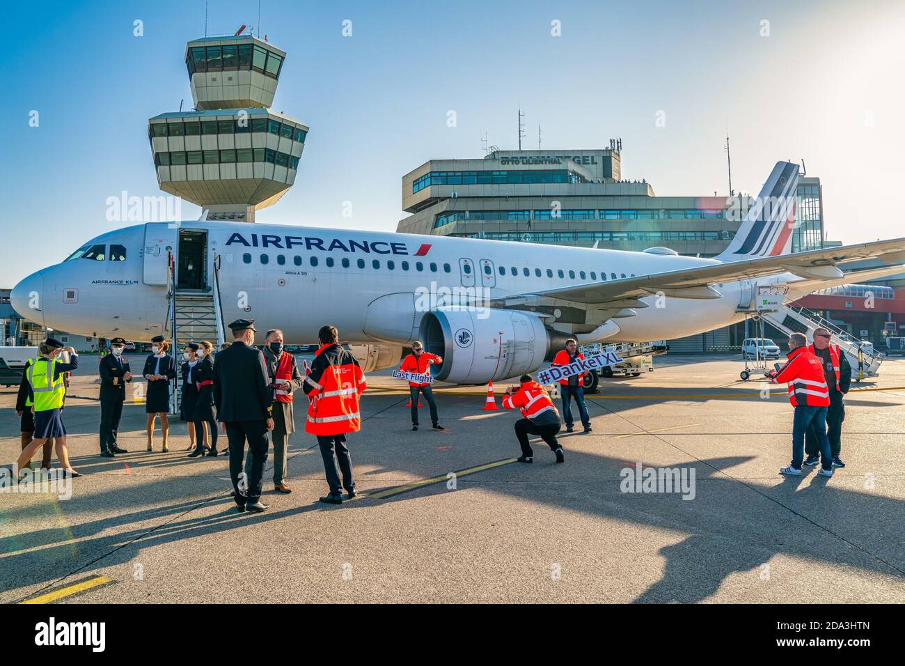 Aircraft construction paris hi-res stock photography and images - Alamy
