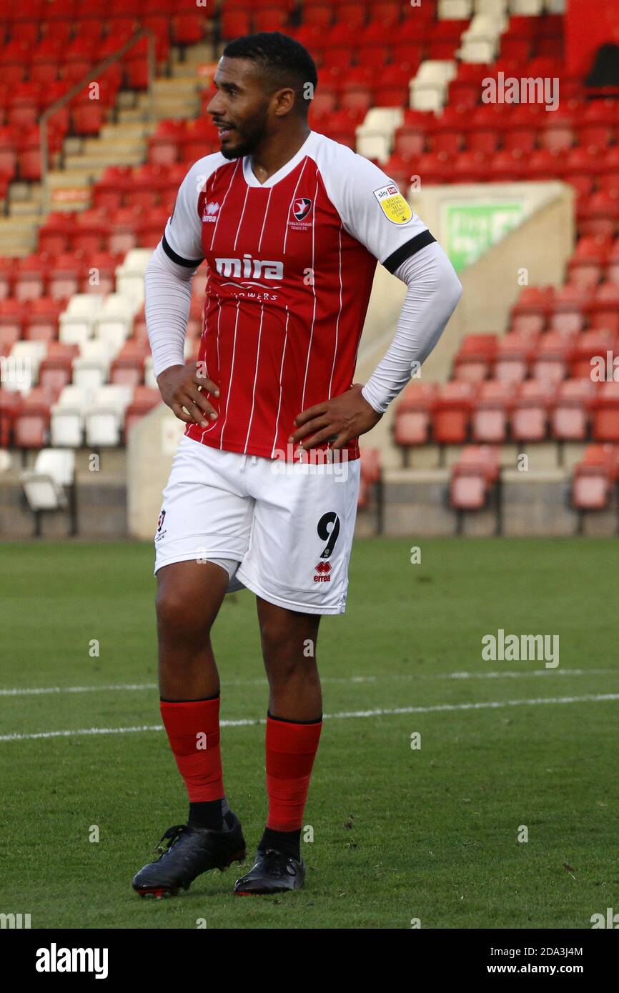 Cheltenham, UK. 07th Nov, 2020. Reuben Reid (#9 Cheltenham Town ...