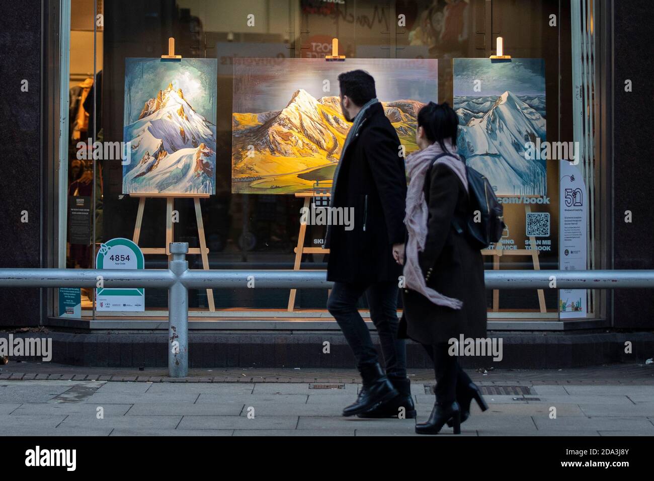 © Licensed to London News Pictures. 25/10/2020. Manchester, UK. Work by ...