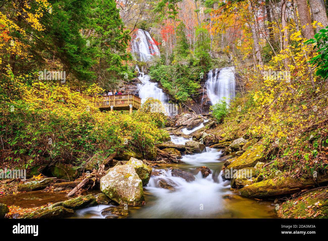 Anna ruby falls autumn hi-res stock photography and images - Alamy