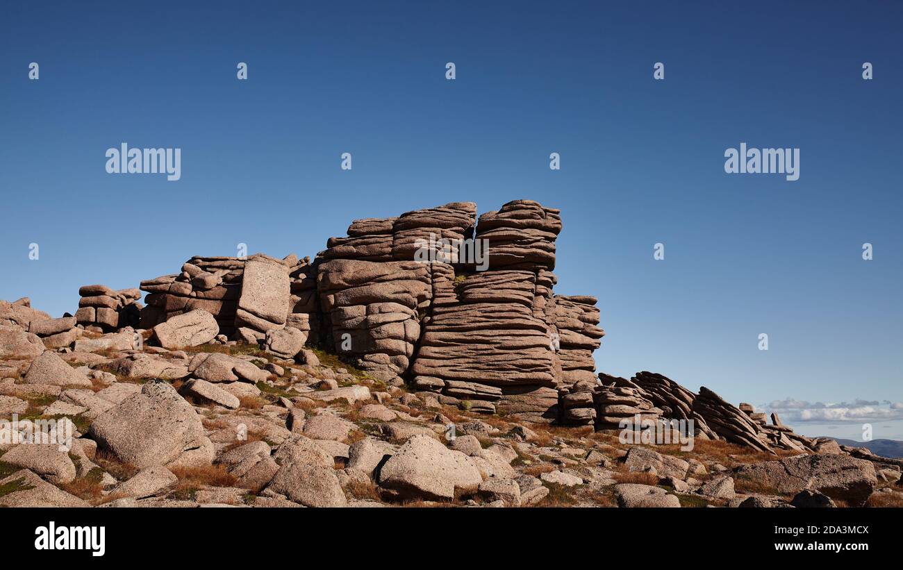 Pink granite rock formations hi-res stock photography and images - Alamy