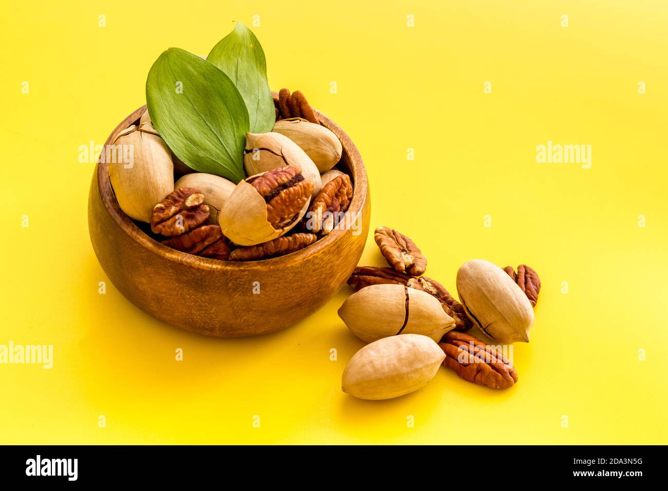 Close up of pecan nuts set. Food background Stock Photo - Alamy