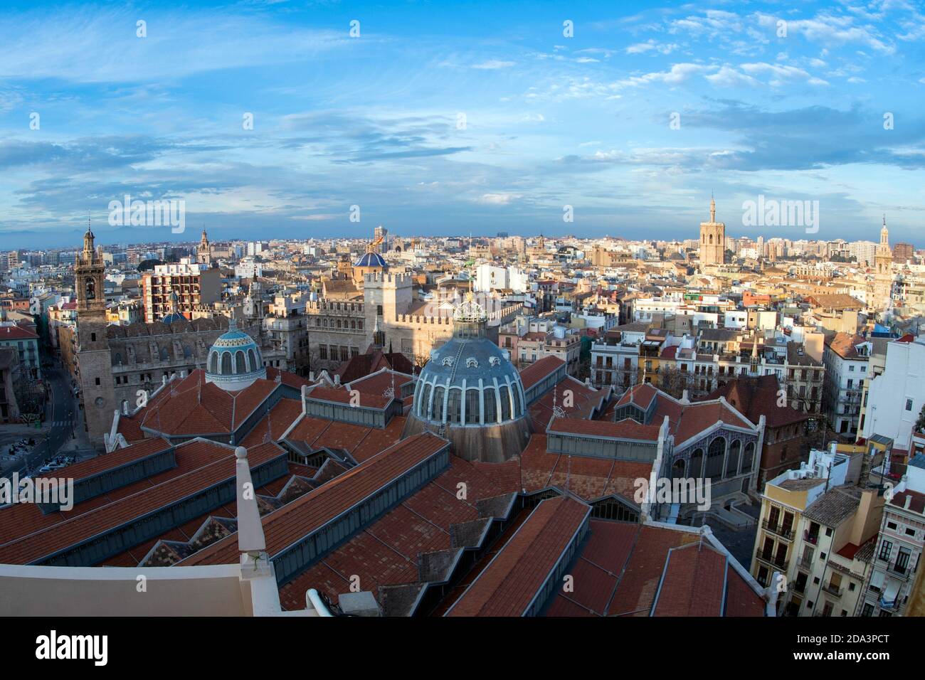 Simetría hi-res stock photography and images - Alamy