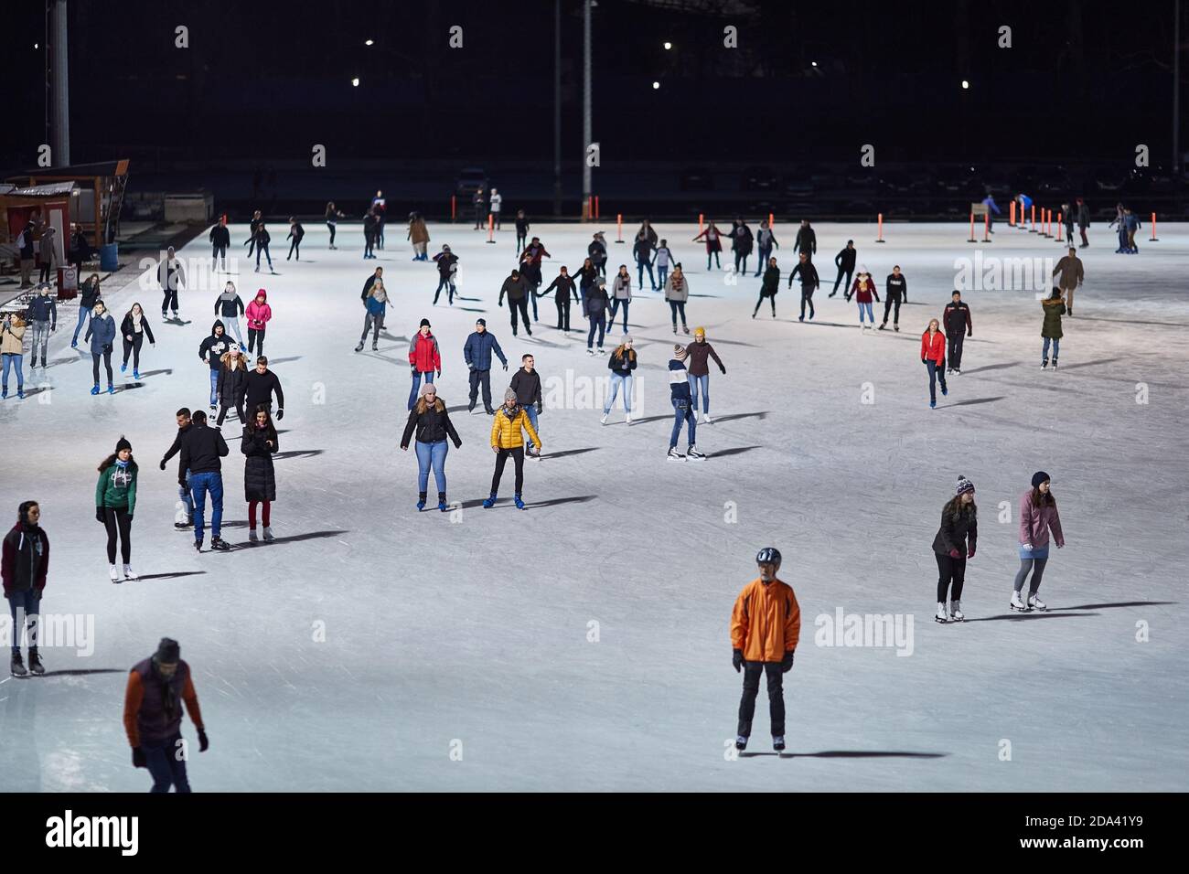 Many people skating on openair hi-res stock photography and images - Alamy
