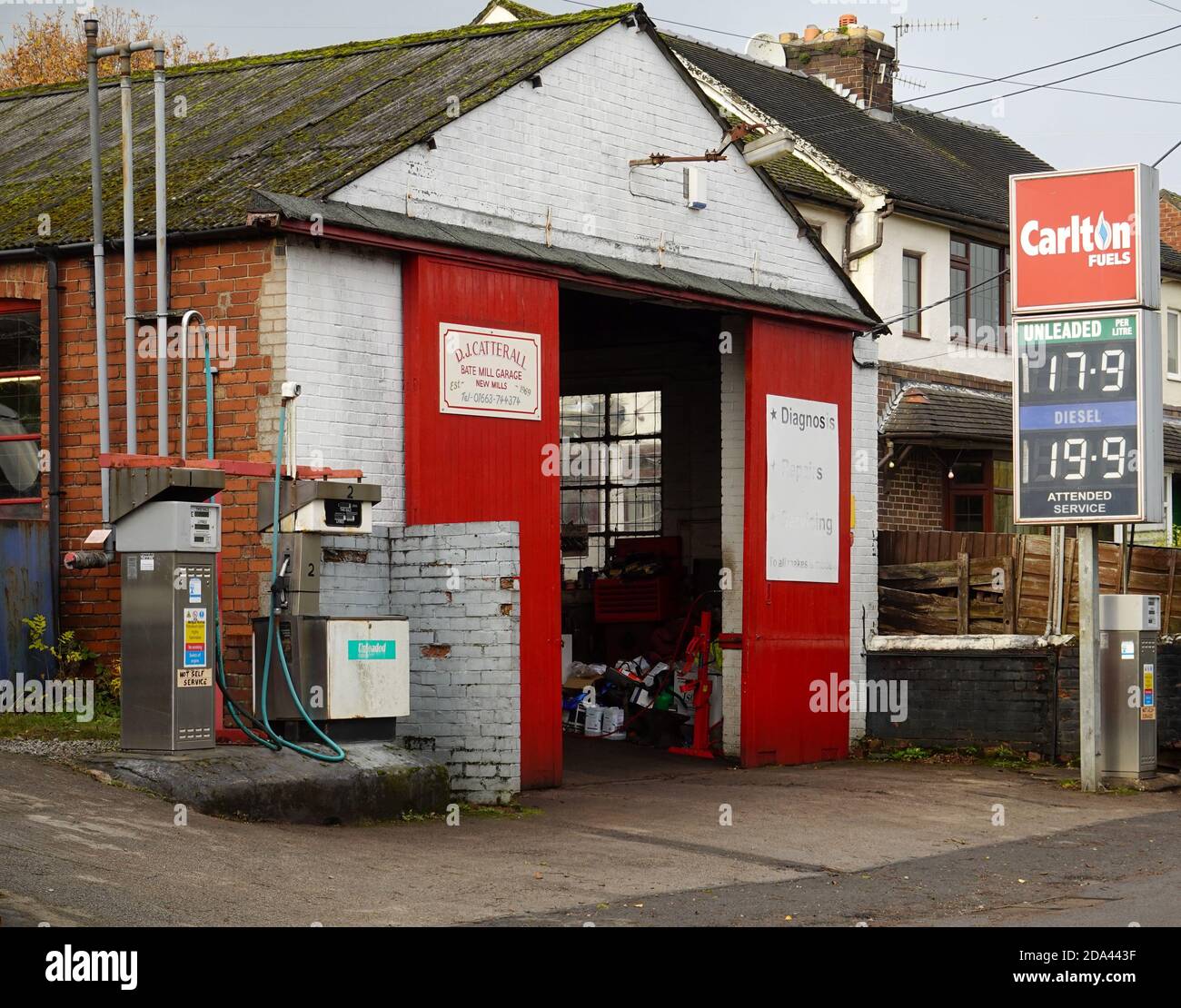 A family-run garage in Thornsett, Derbyshire, is open during lockdown 2 ...