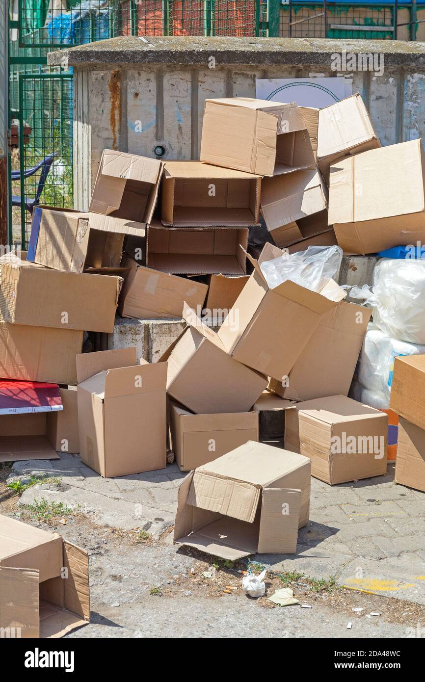 Big Bunch of Empty Carboard Boxes Packing Material Stock Photo - Alamy