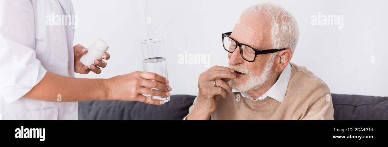 Geriatric care banner medical hi-res stock photography and images - Alamy