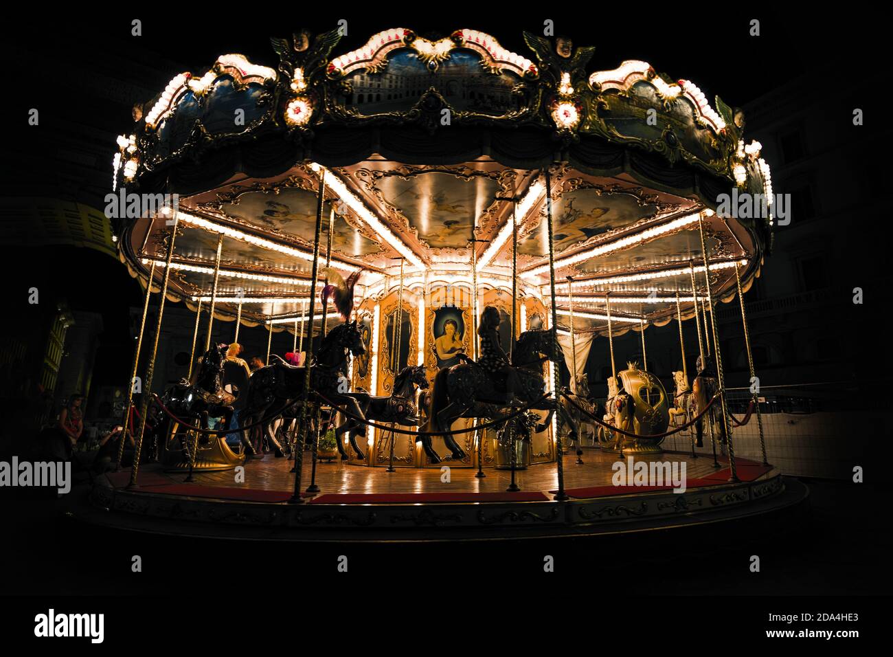 Carousel in Piazza della Repubblica, Florence at night Stock Photo - Alamy