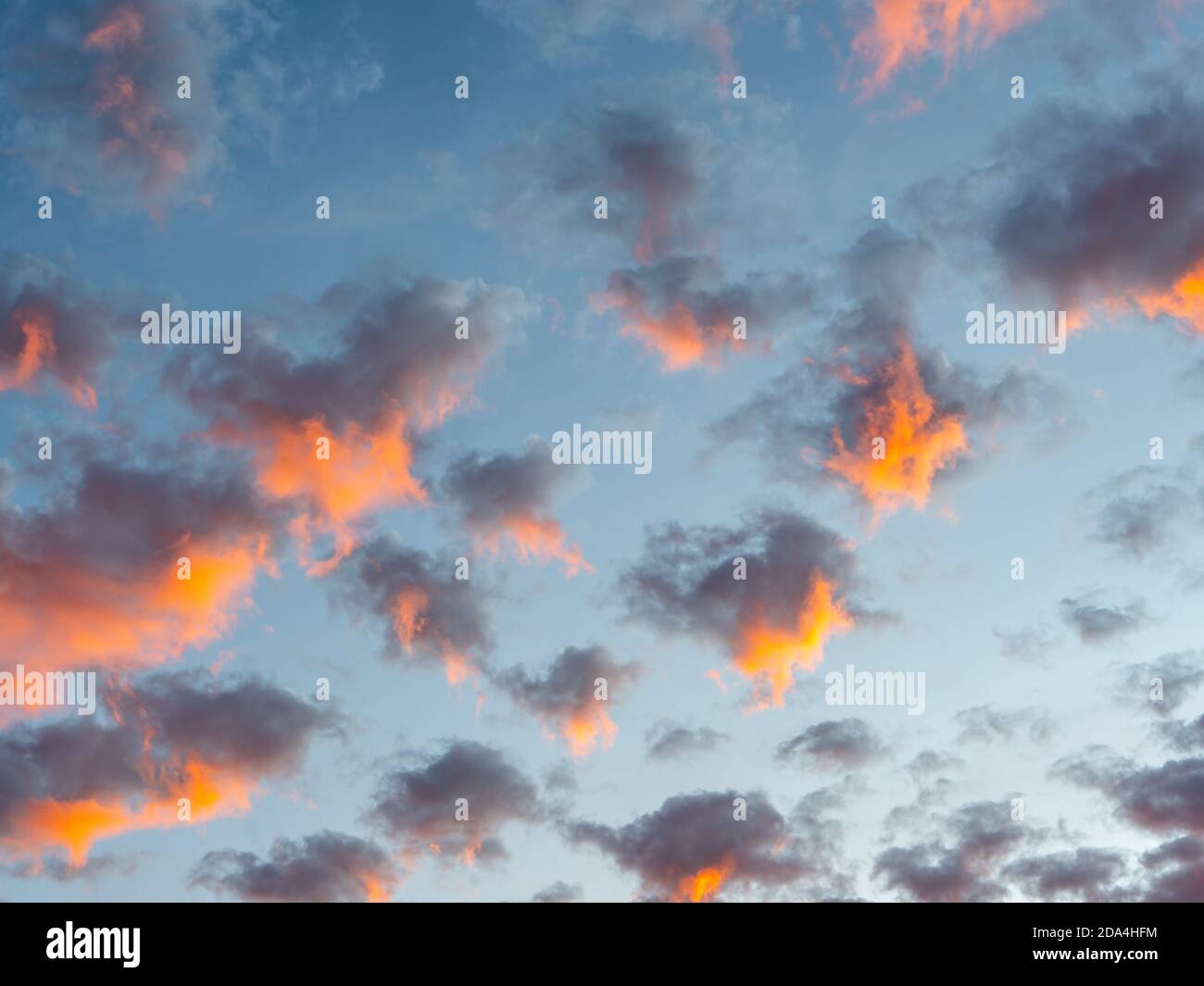 Fire red sky hi-res stock photography and images - Alamy