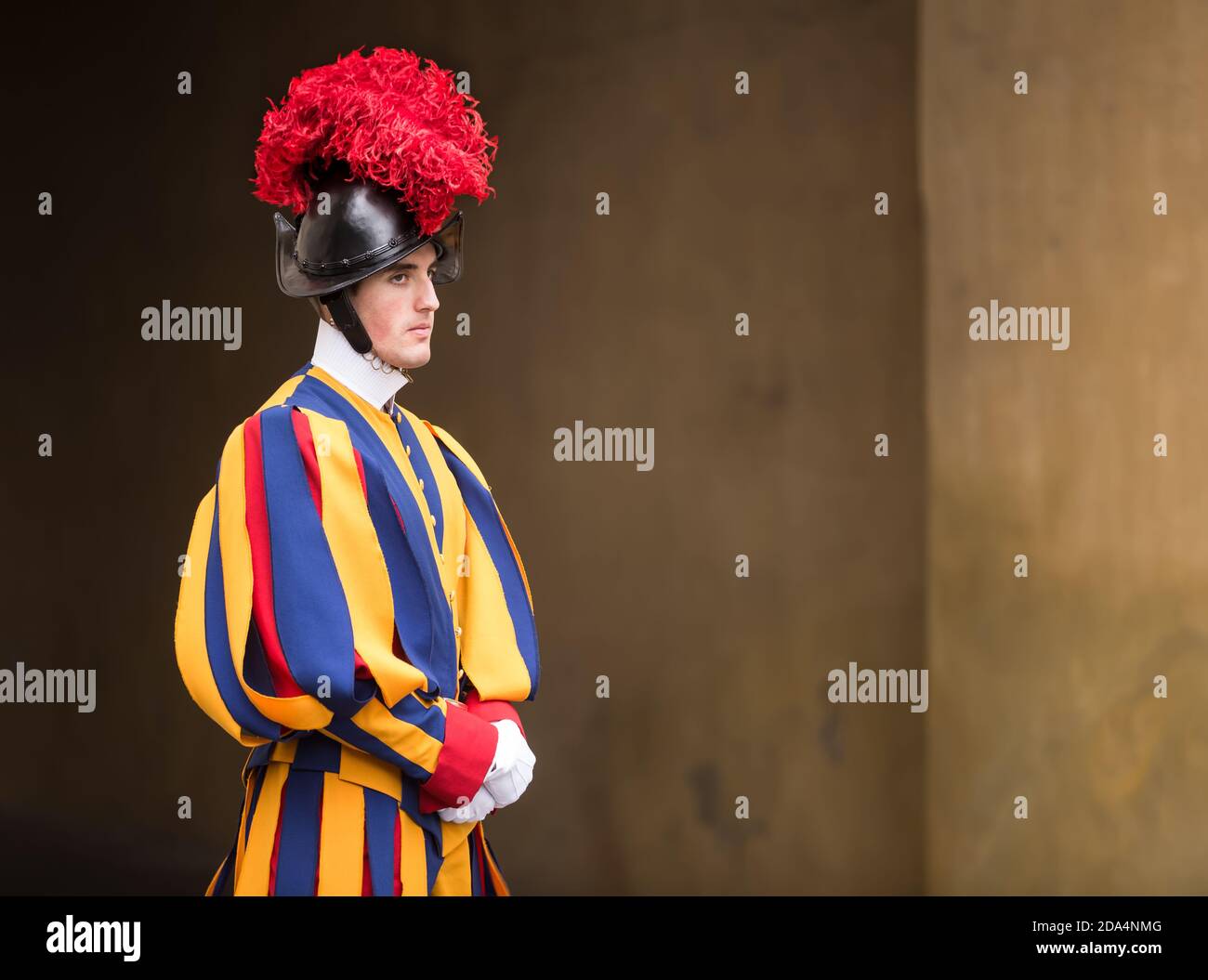 VATICAN CITY, VATICAN - Nov 20, 2015: Papal Swiss Guard in uniform ...