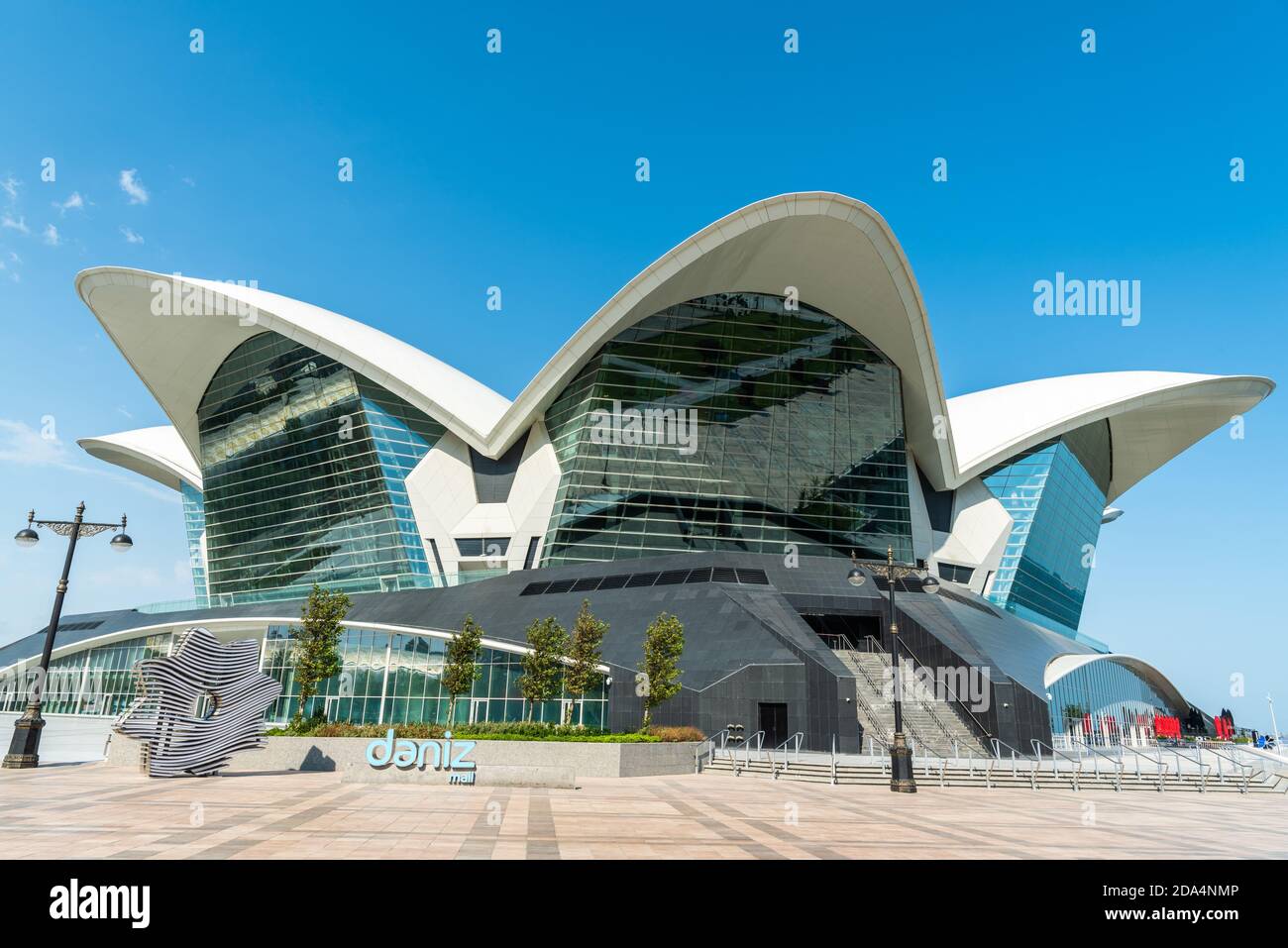 Baku azerbaijan deniz mall hi-res stock photography and images - Alamy