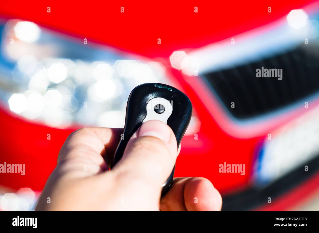 Hand holding keys cars hi-res stock photography and images - Alamy