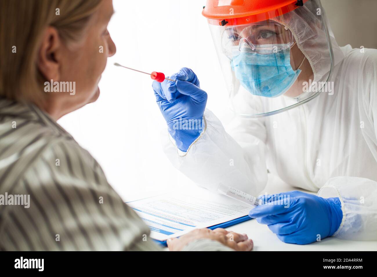 Physician wearing personal protective hi-res stock photography and ...