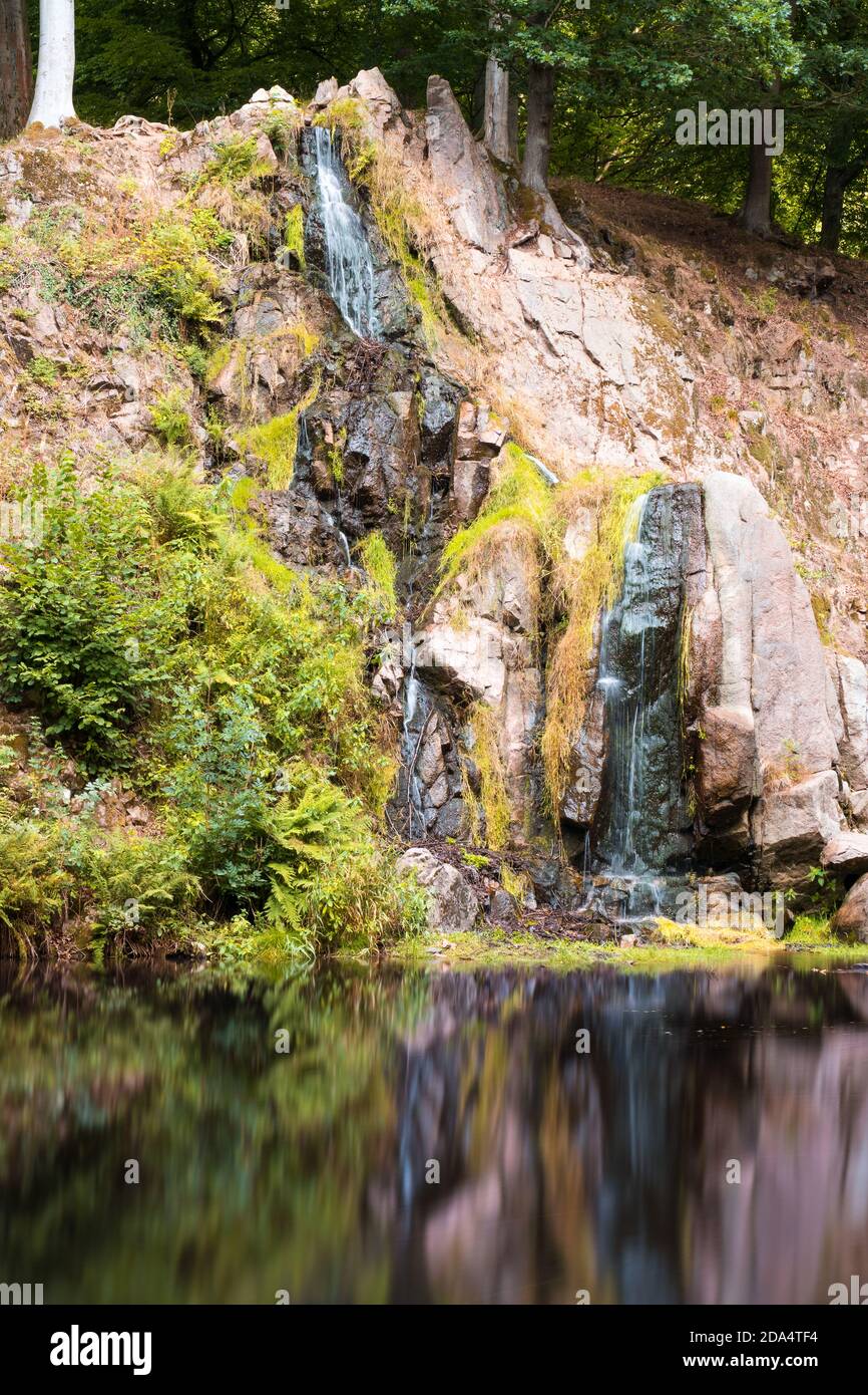 Small lake with waterfall hi-res stock photography and images - Alamy
