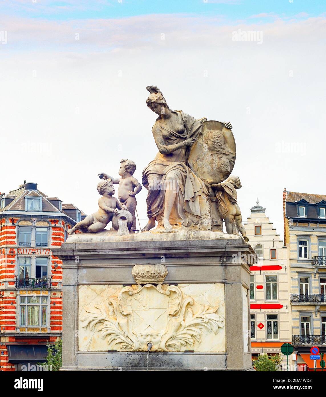 Historical monument at downtown square of Bruselss, old town ...