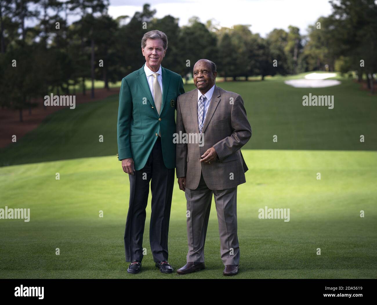Fred Ridley (L), Chairman of Augusta National Golf Club, poses with Lee ...