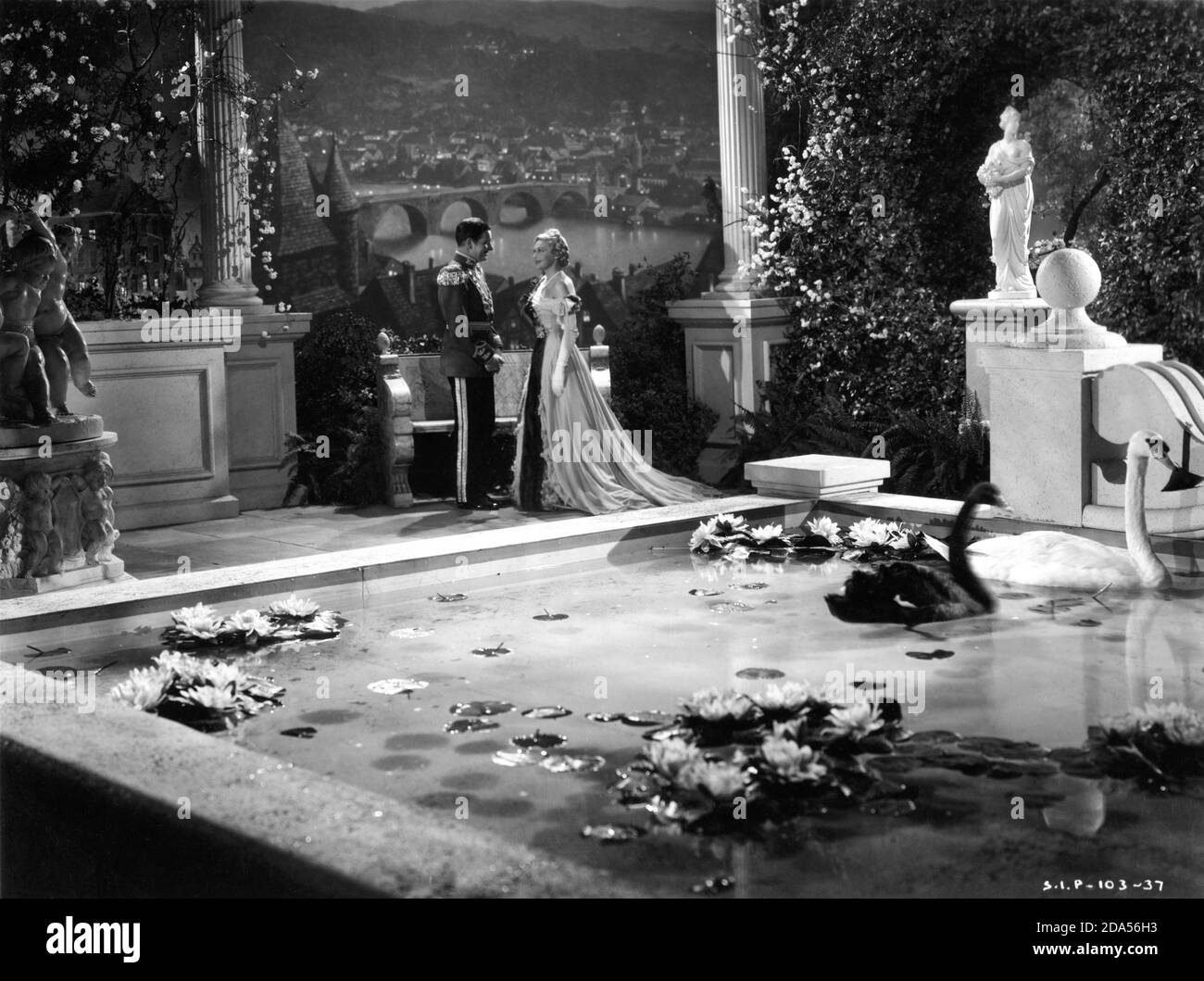 RONALD COLMAN and MADELEINE CARROLL in THE PRISONER OF ZENDA 1937 ...