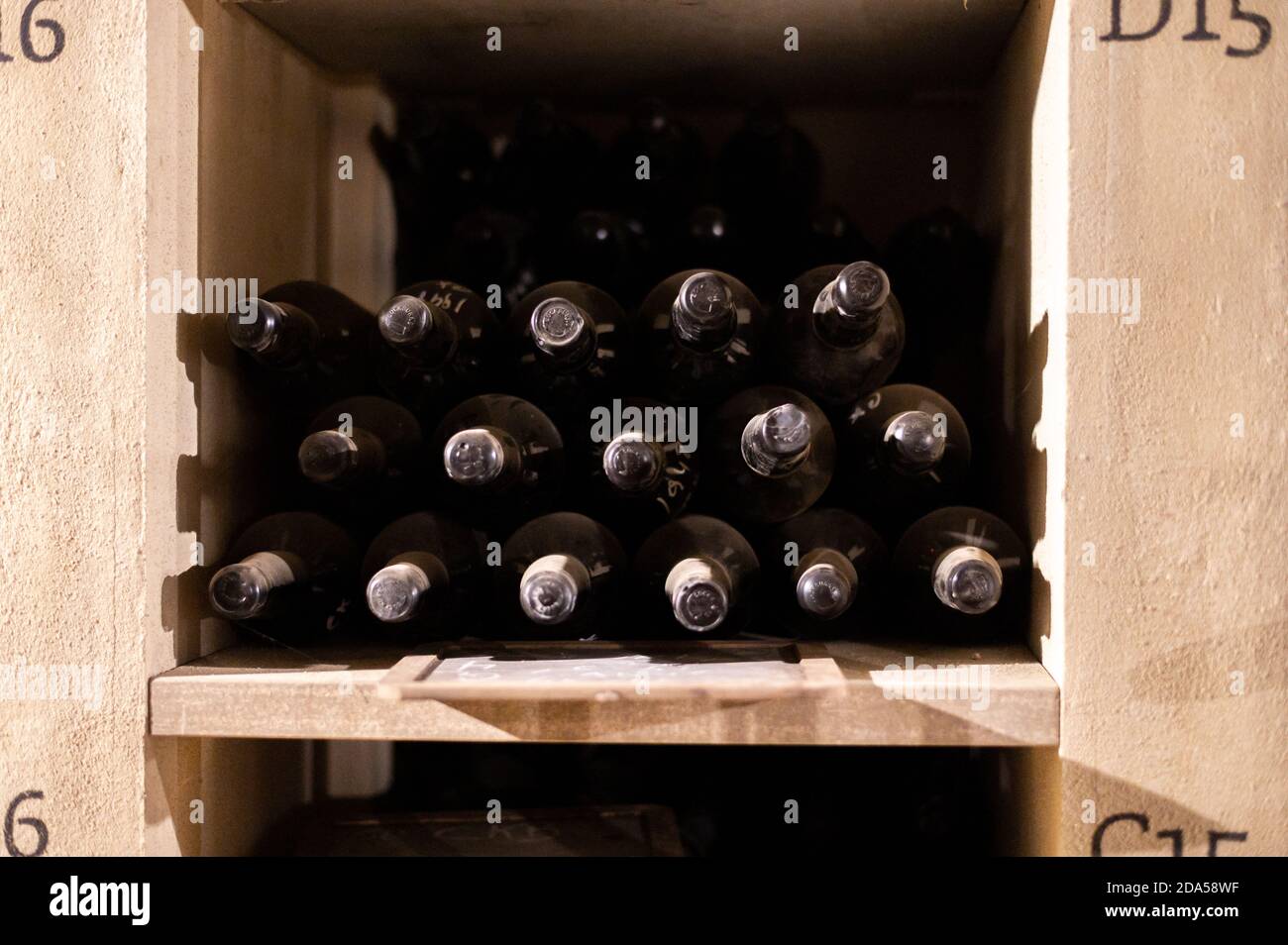 Alcohol de vino de oporto hi-res stock photography and images - Alamy