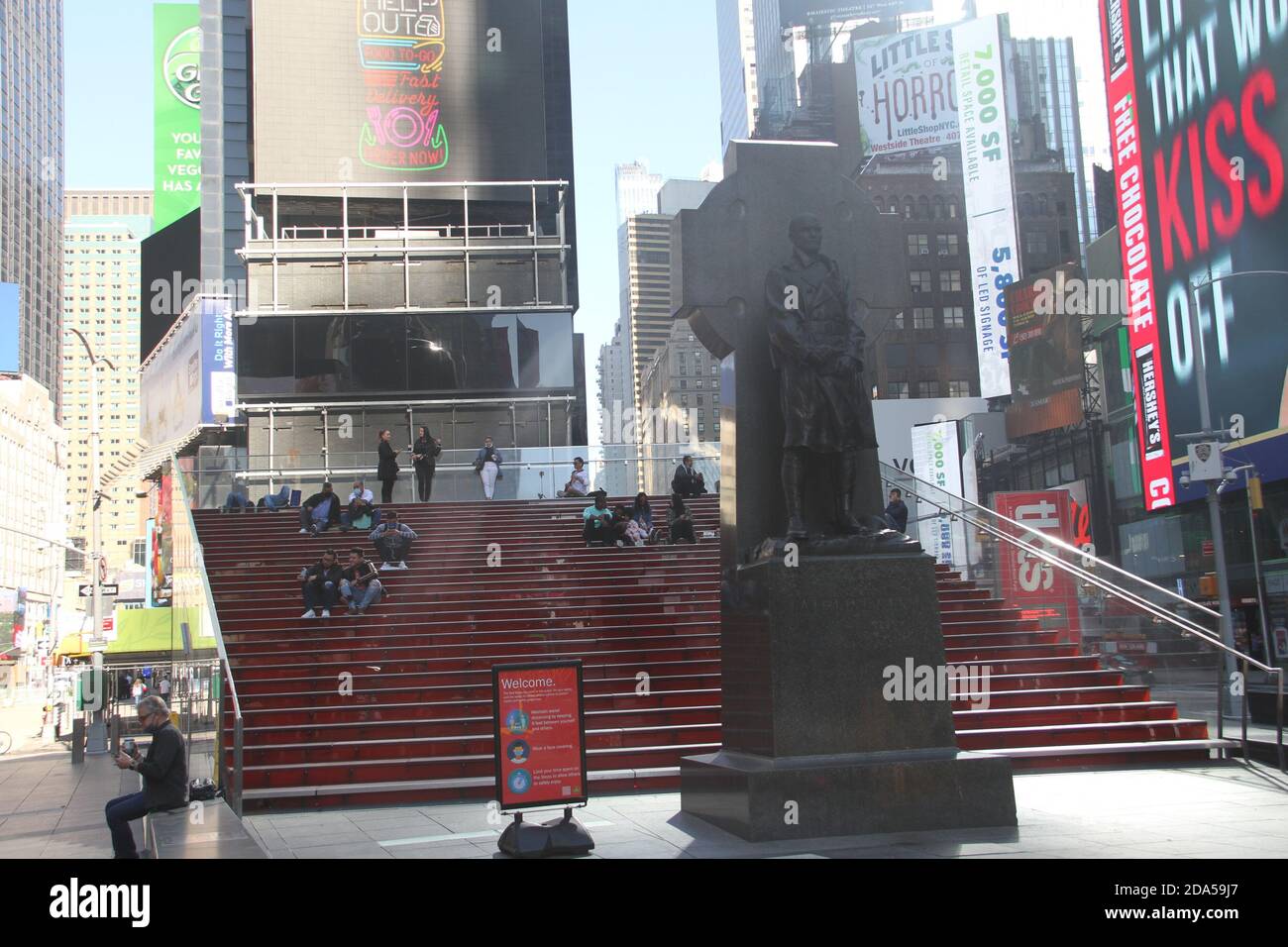 New York, USA. 9th Nov, 2020. (NEW) Times Square after Joe BidenÃ¢â‚¬â ...
