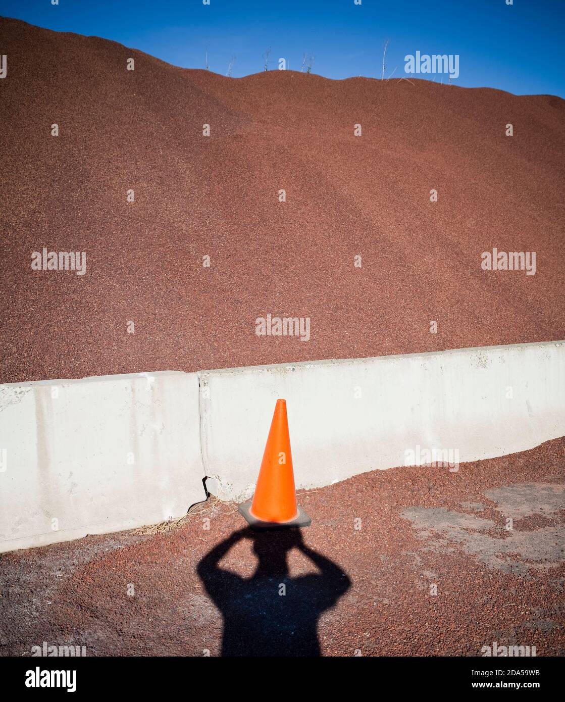 Heaped gravel hi-res stock photography and images - Alamy