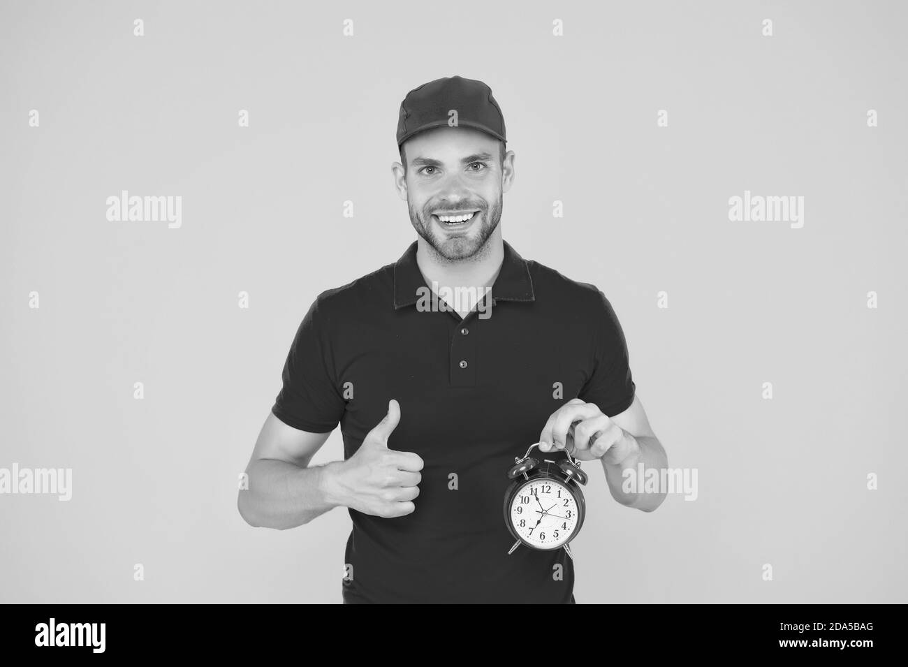 Timeliness guarantee. Promptness and punctuality. Delivery time ...