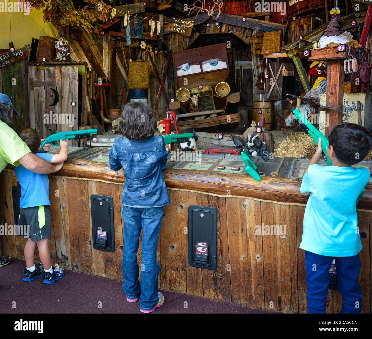 Hillbilly family hi-res stock photography and images - Alamy